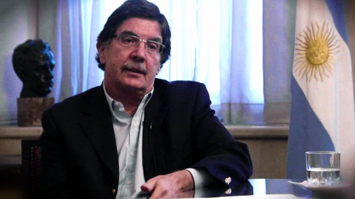 Sileoni cargó contra la Ley Ómnibus de Milei: “Piensa la educación como ... Sileoni cargó contra la Ley Ómnibus de Milei: “Piensa la educación como ...
