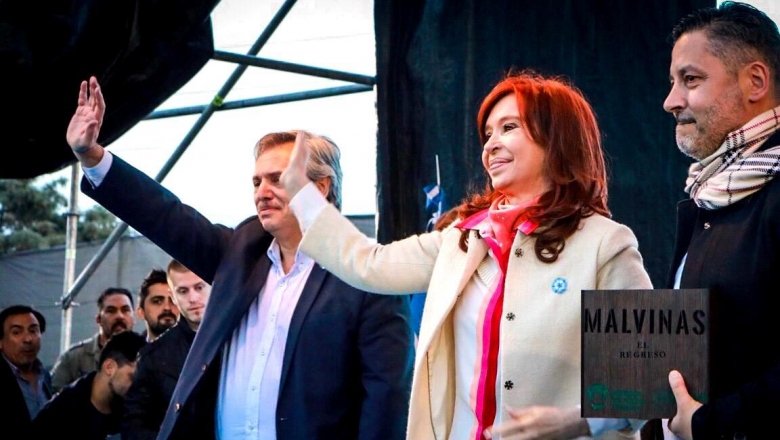 La Fórmula Alberto Fernández Y Cristina Encabezaron Su Primer Acto De