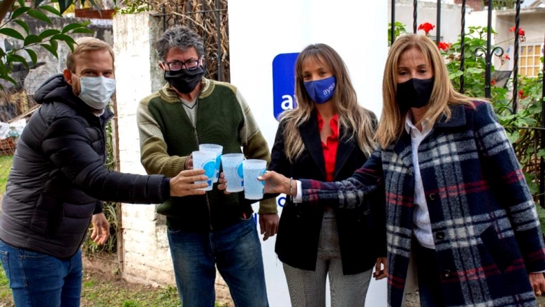 Malena Galmarini, Dulce y Gastón Granados con nueva red de agua para Ezeiza - Cronos Noticias