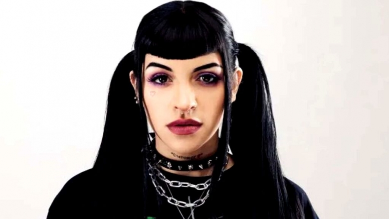 Revolucionó a los fans: Cazzu anunció el estreno de su nuevo disco ...