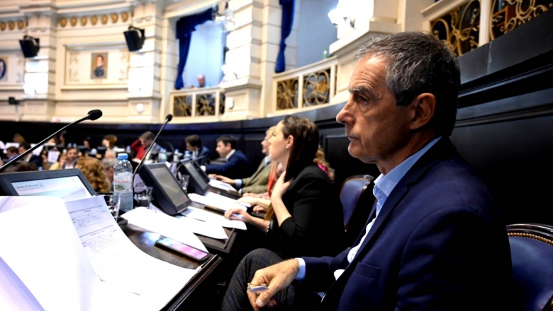 El ping pong de preguntas de Cronos: Claudio Frangul, diputado ... El ping pong de preguntas de Cronos: Claudio Frangul, diputado ...
