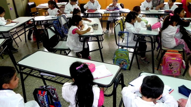 Oficializaron las horas extras en escuelas: cuáles son los detalles de ...