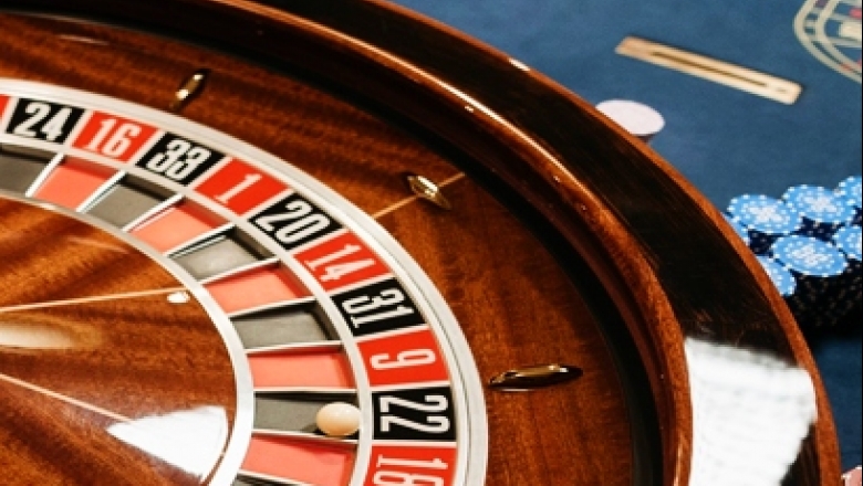 Ruleta en Vivo versus Ruleta en Línea: ¿Cuál es la Mejor Opción ...